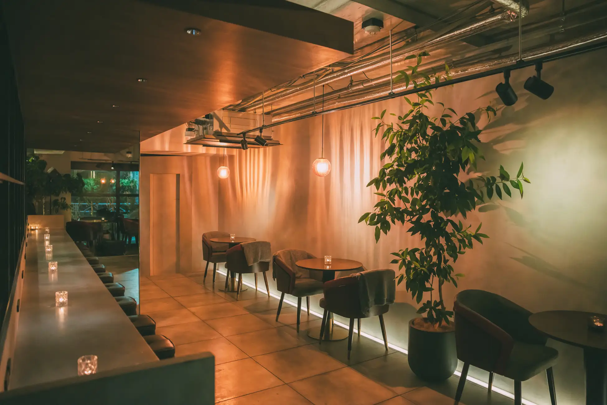 【秋の夜パフェ＆夜かき氷が大人気】熟成蜜芋スイーツ専門店の＆ OIMO TOKYO が、スイーツバー《tobari》を中目黒にグランドオープン ...